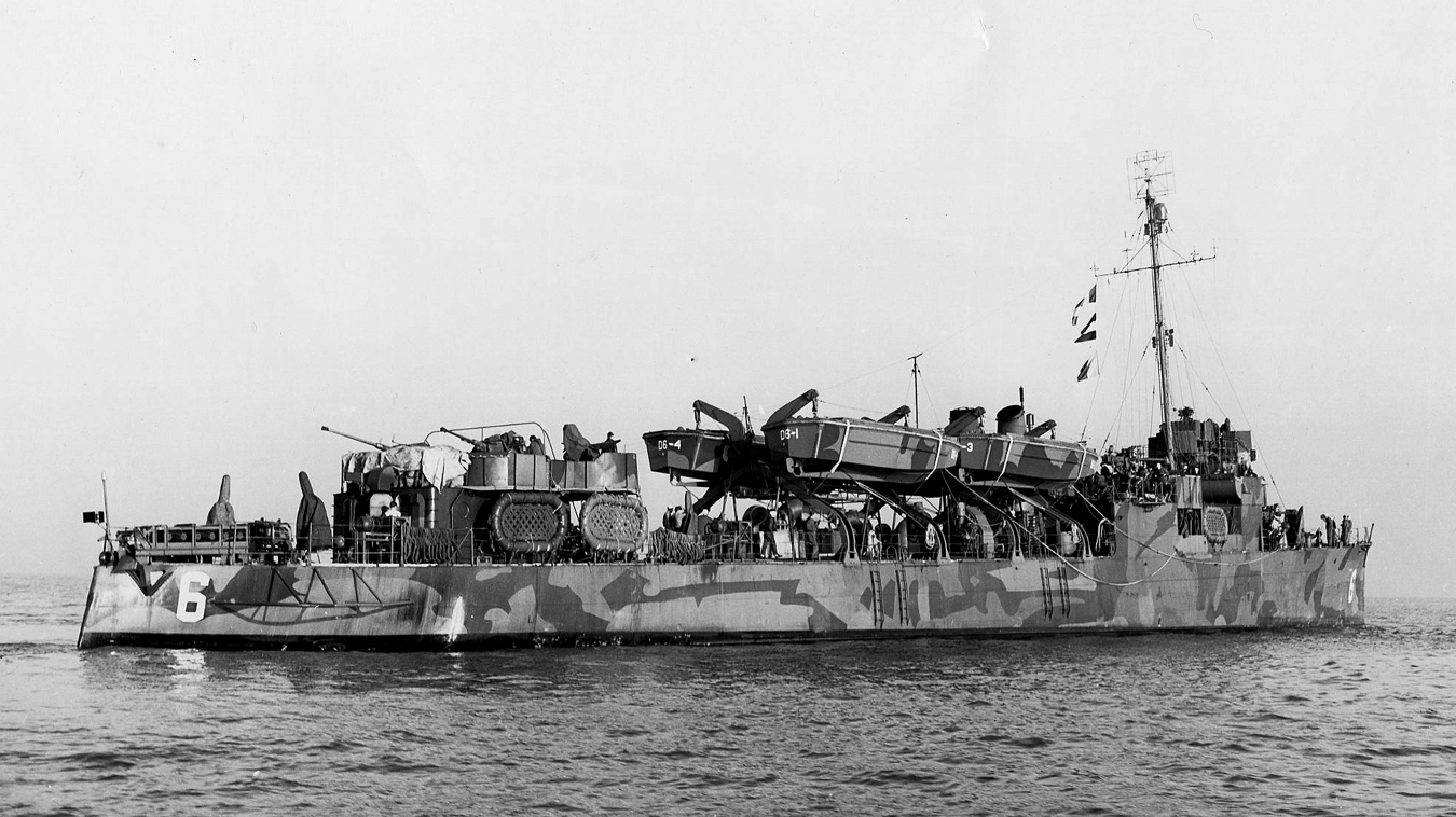 File:USS Stringham (APD-6) off San Francisco, California (USA), on 10 ...